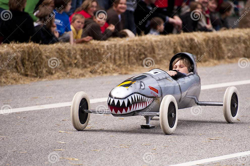 Soapbox derby editorial image. Image of small, competition - 14843335
