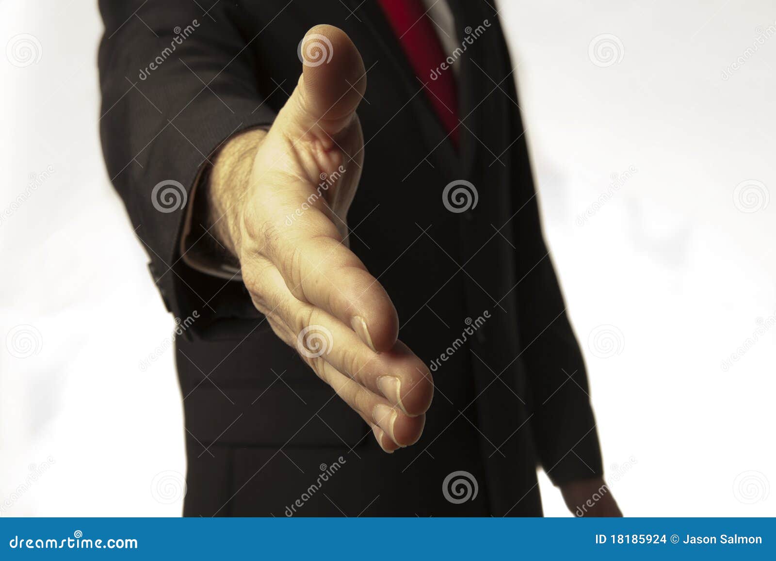 Sobre para sacudir la mano foto de archivo. Imagen de mano - 18185924