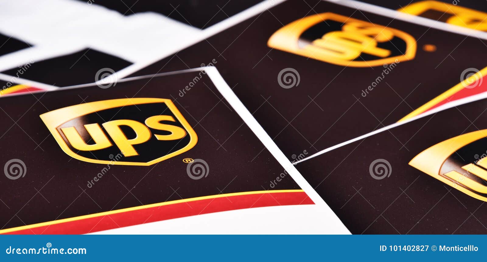 Sobres Del Servicio O De UPS Del Paquete De Uinited Fotografía ...