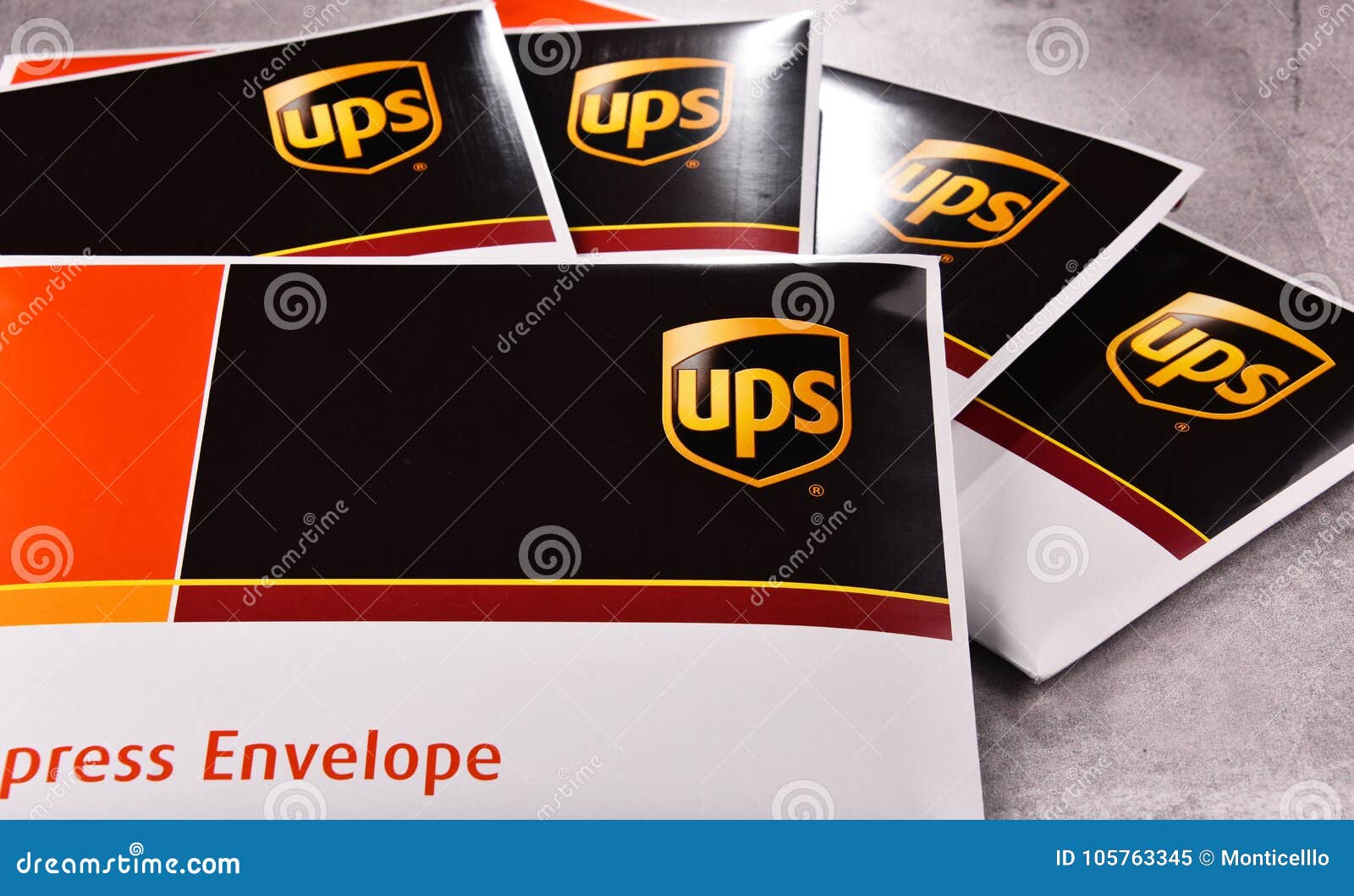 Sobres Del Servicio O De UPS Del Paquete De Uinited Imagen editorial ...