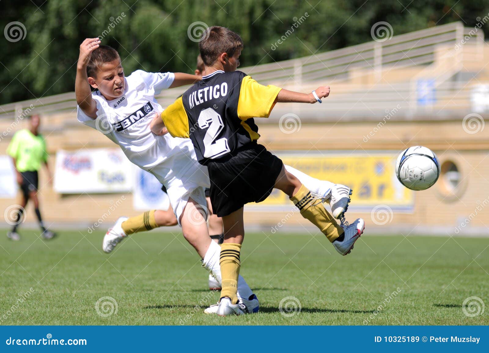 Soccer action editorial stock image. Image of germany - 10325189