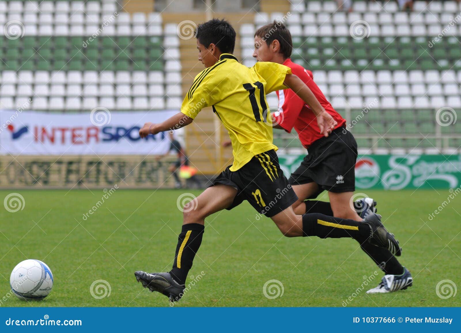 Soccer action editorial photo. Image of aggression, peru - 10377666