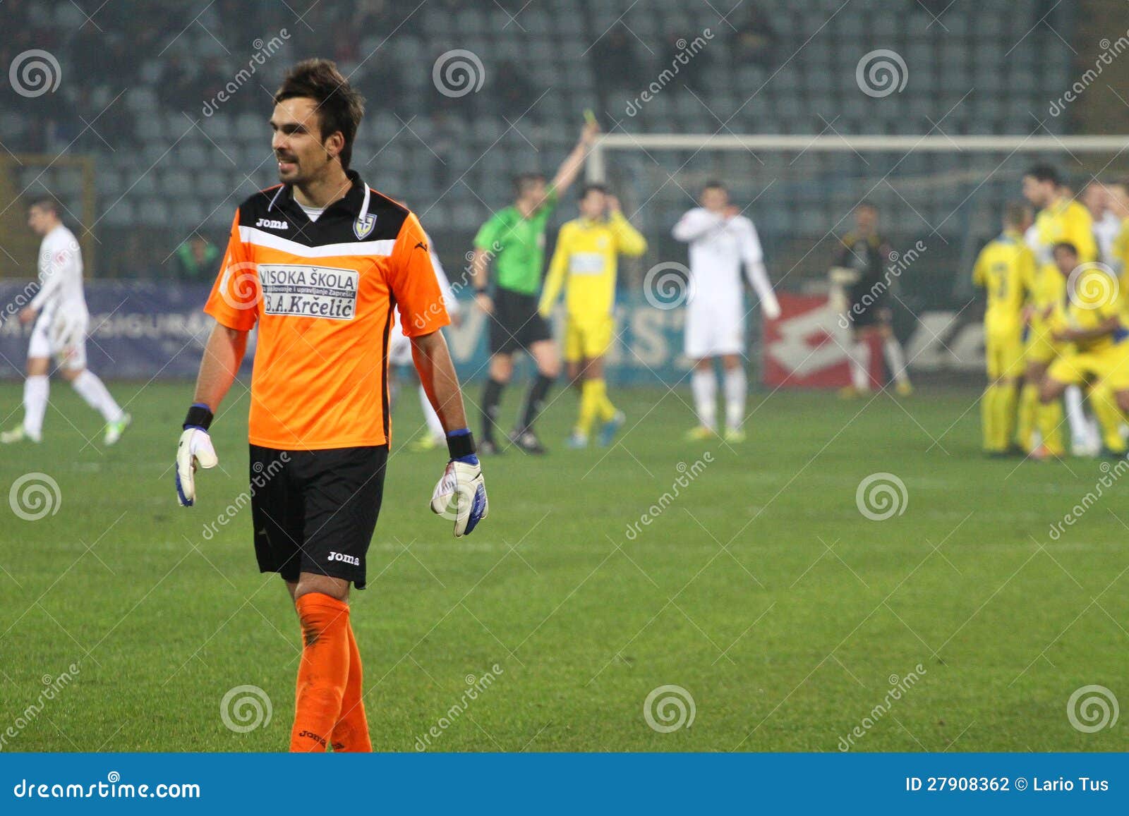 Soccer goalkeeper editorial photography. Image of action - 27908362