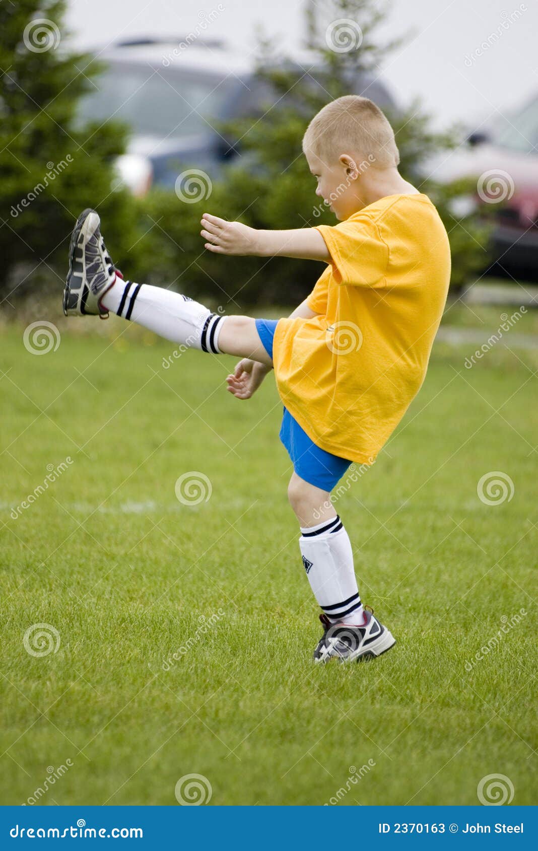 Soccer kick stock image. Image of football, competition - 2370163