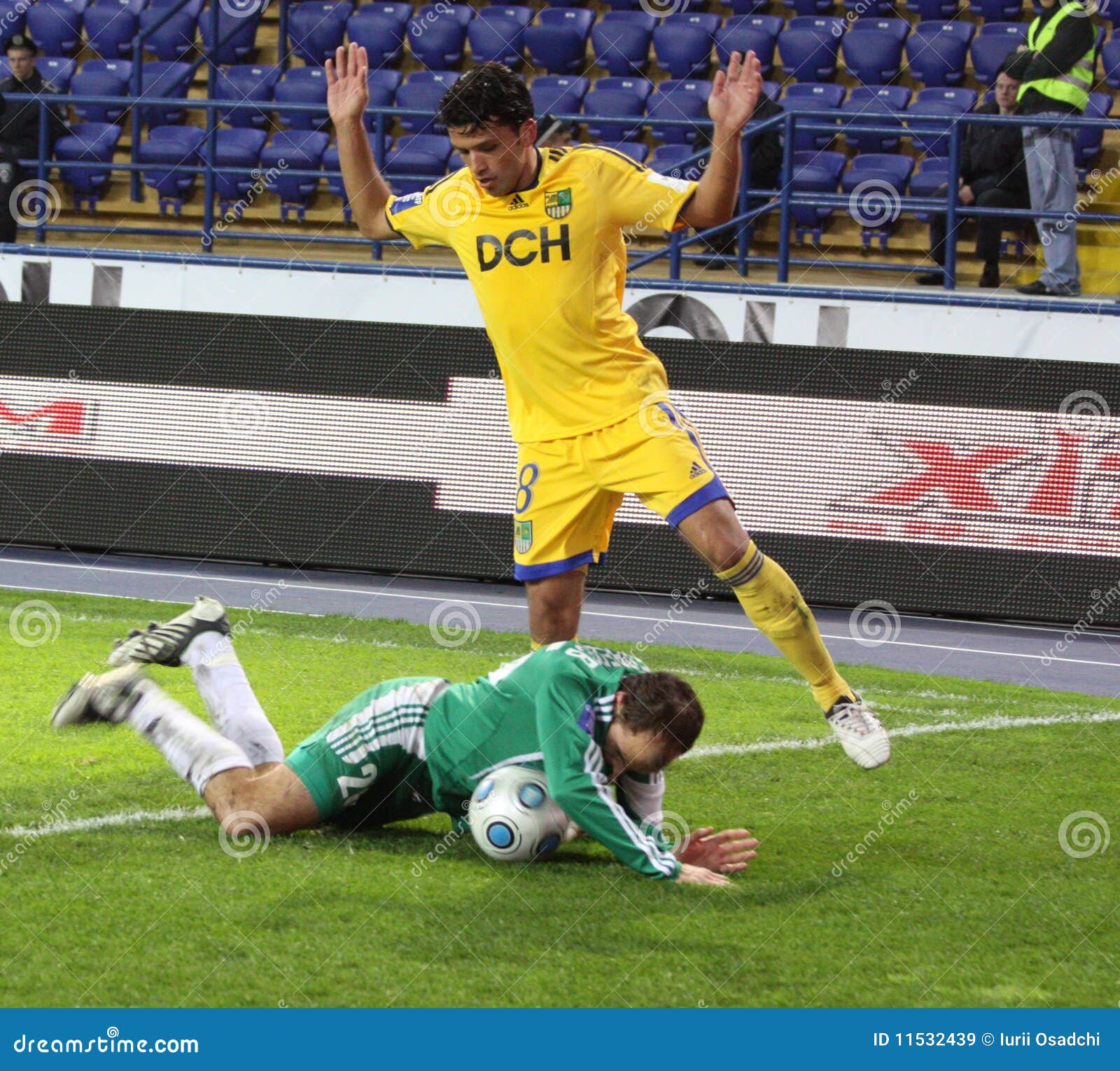 Soccer match editorial stock image. Image of play, ball - 11532439