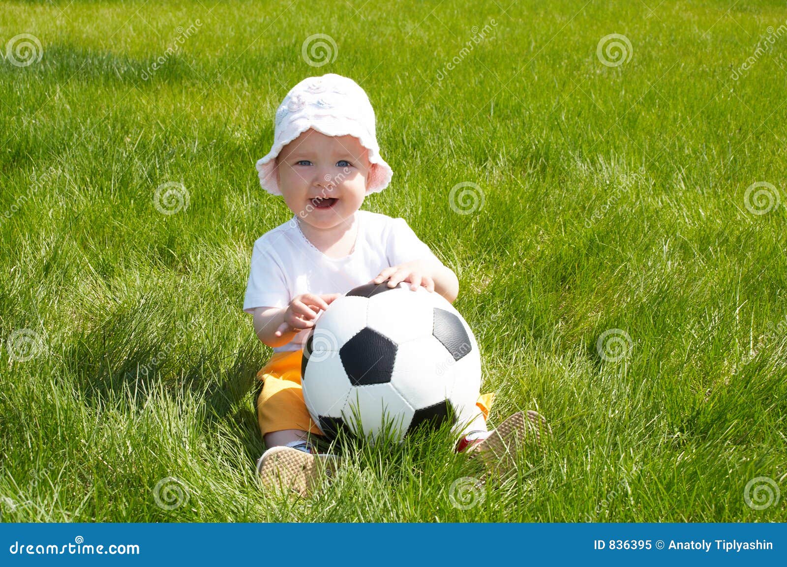 929 Baby Soccer Player Photos - Free & Royalty-Free Stock Photos from ...