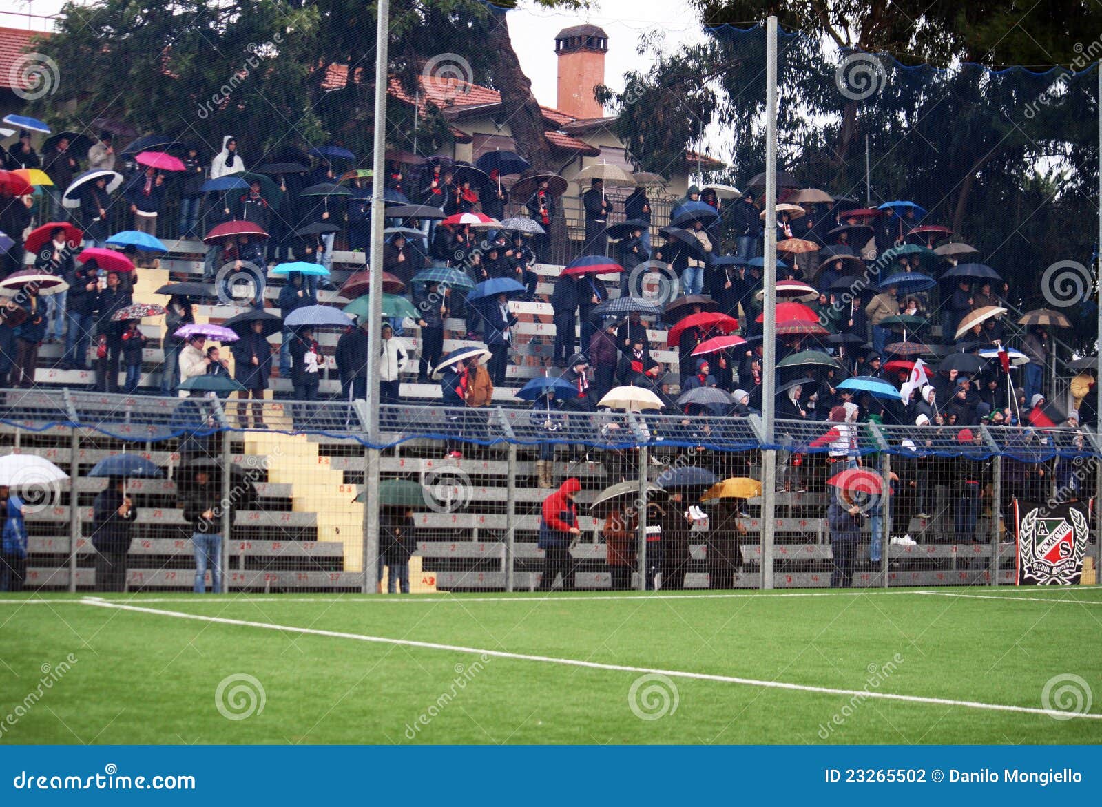 Soccer under the rain editorial photography. Image of italians - 23265502
