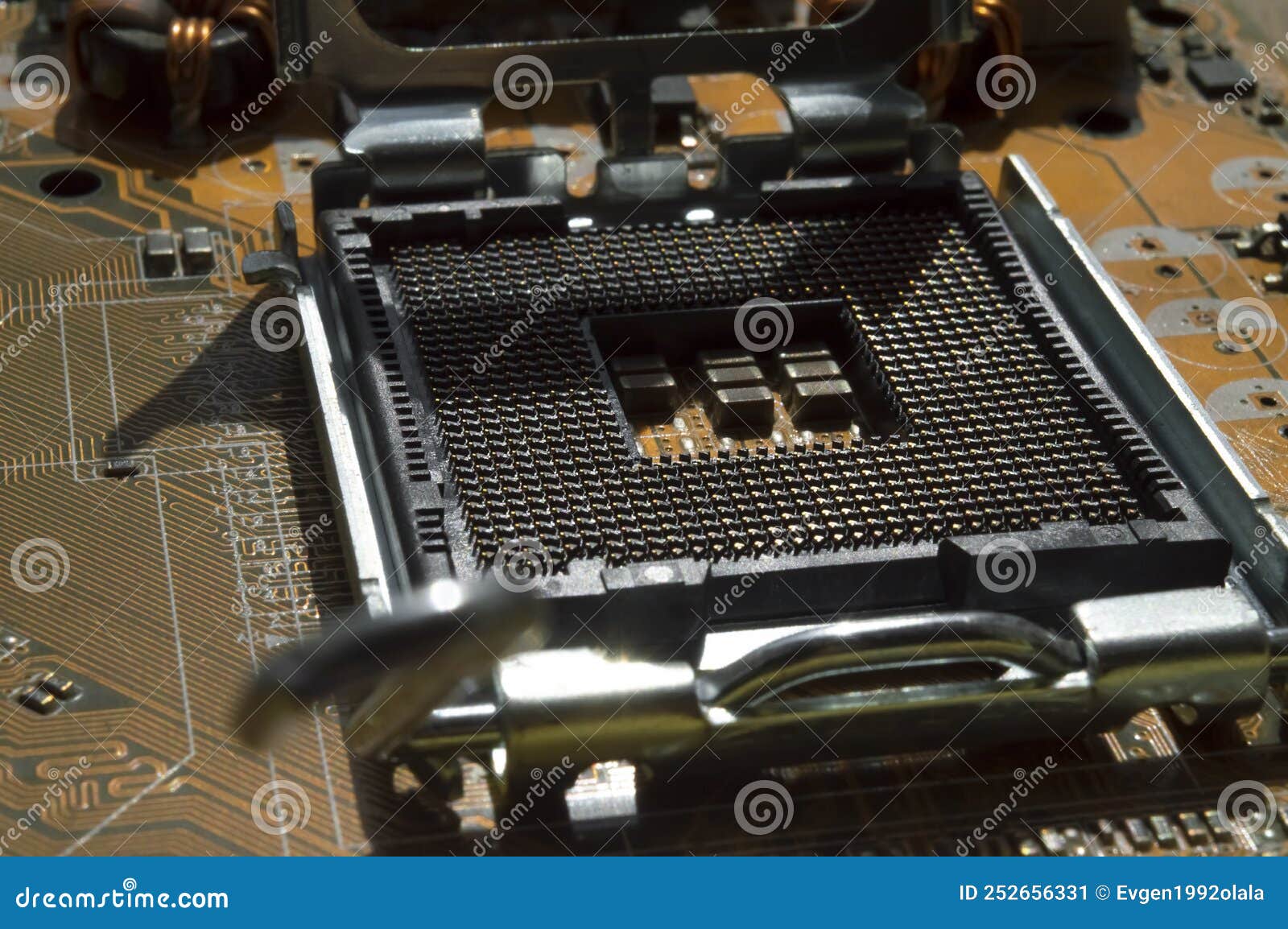 Socket Cpu Vacío Con Pines En La Motherboard Imagen de archivo - Imagen ...