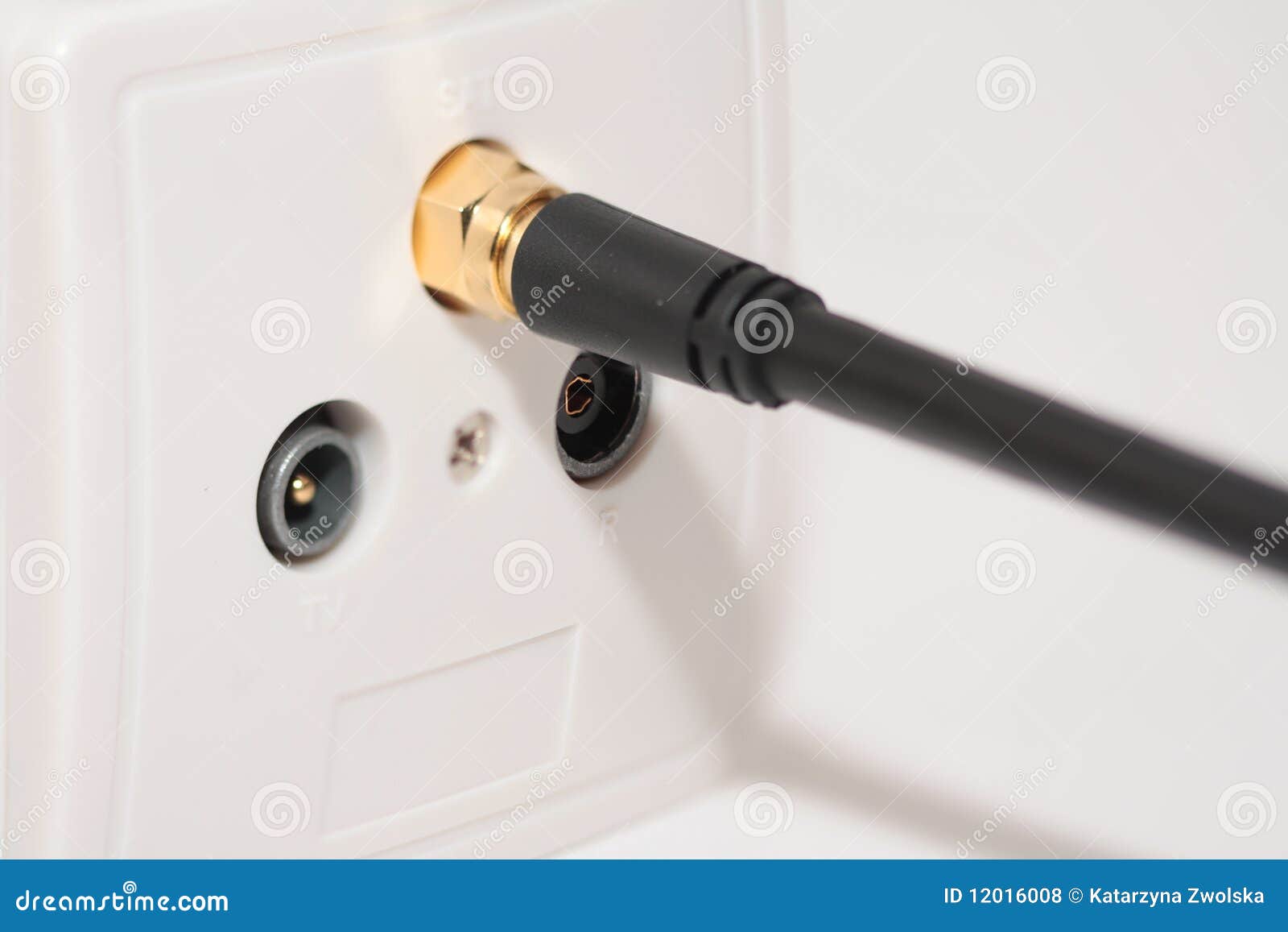 Socket De Pared Y Cable Coaxial Foto de archivo - Imagen de coaxial ...