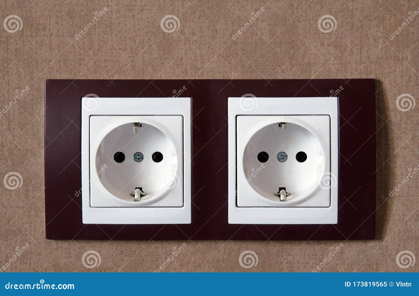 Sockets on wall stock image. Image of interior, electric - 173819565