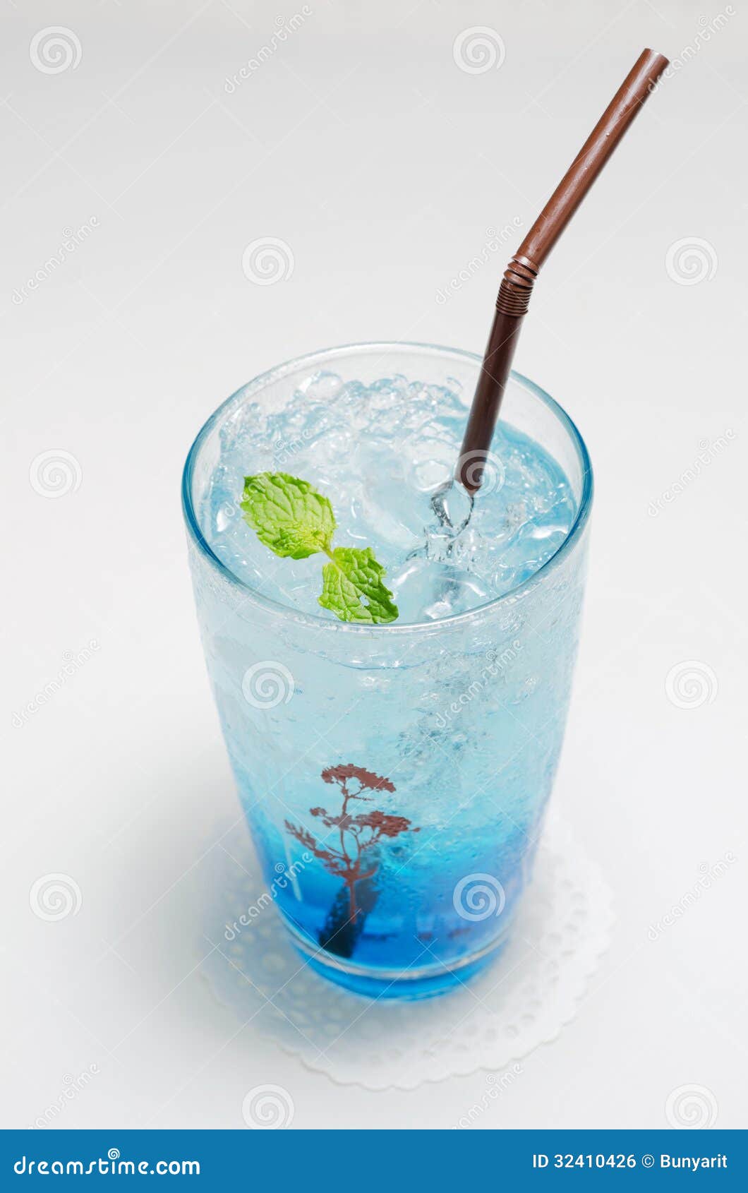 Soda azul italiana foto de archivo. Imagen de cristal - 32410426