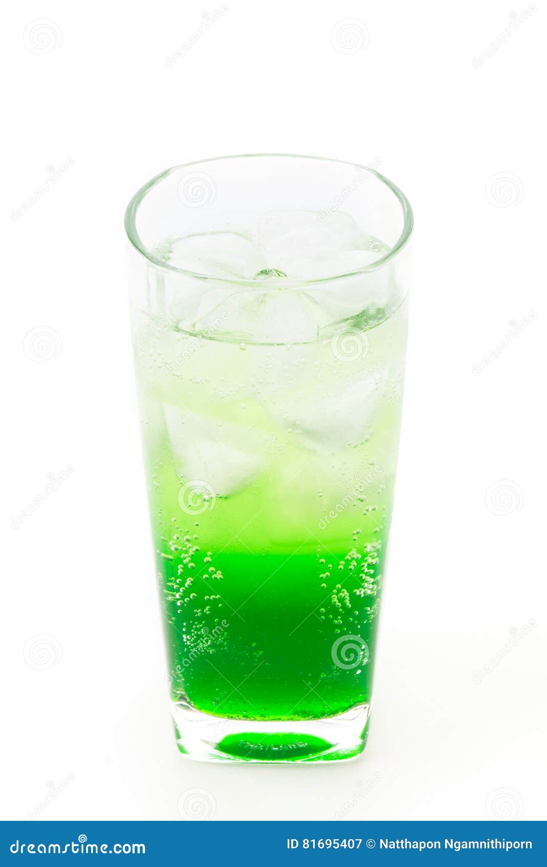 Soda verde imagen de archivo. Imagen de burbuja, agua - 81695407