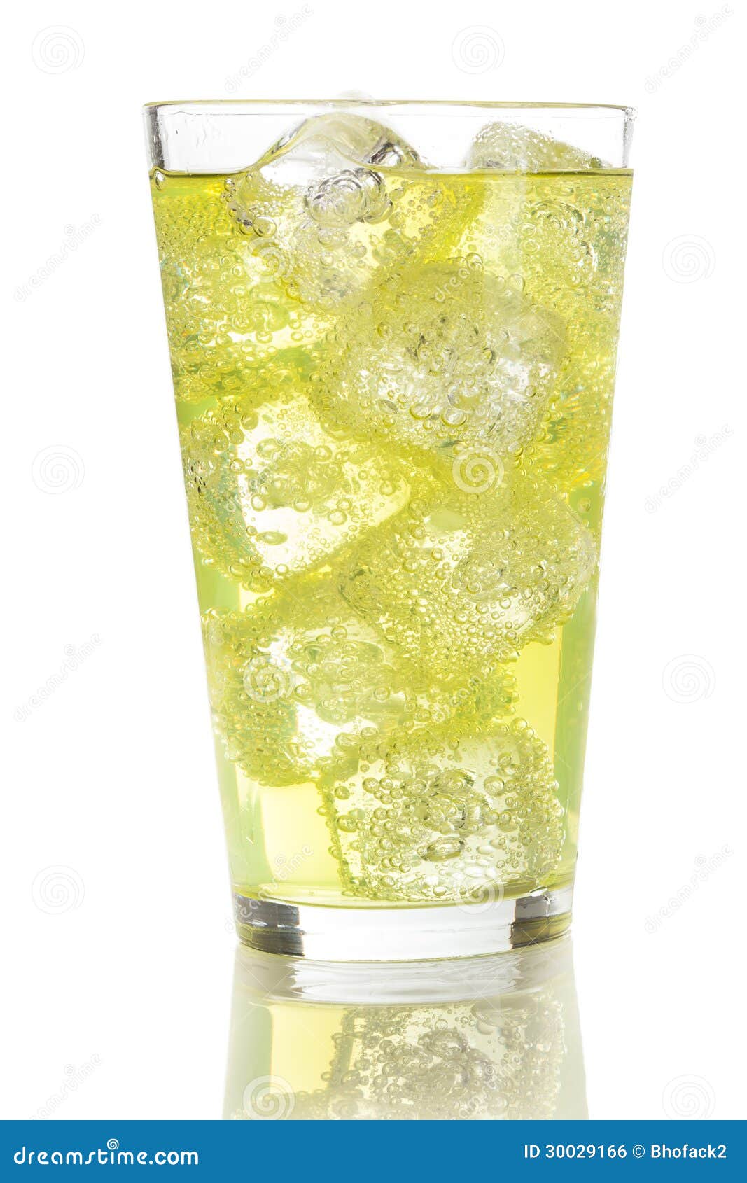 Soda Verde De La Bebida De La Energía Foto de archivo - Imagen de ...