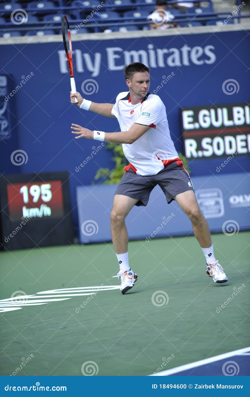 Soderling #4 En El Mundo (29) Imagen editorial - Imagen de mirada ...