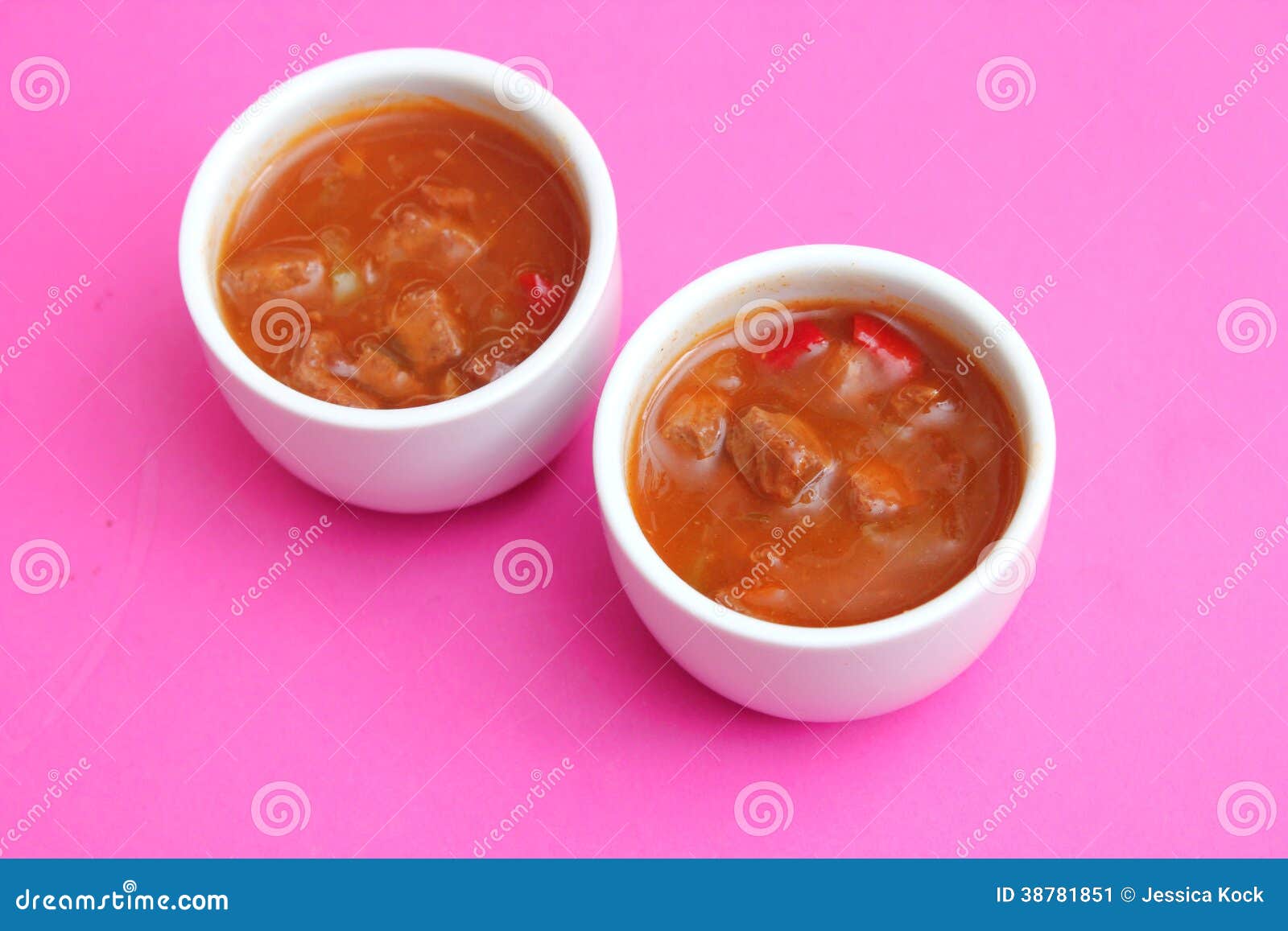 Soep met vlees stock afbeelding. Image of vlees, diner - 38781851