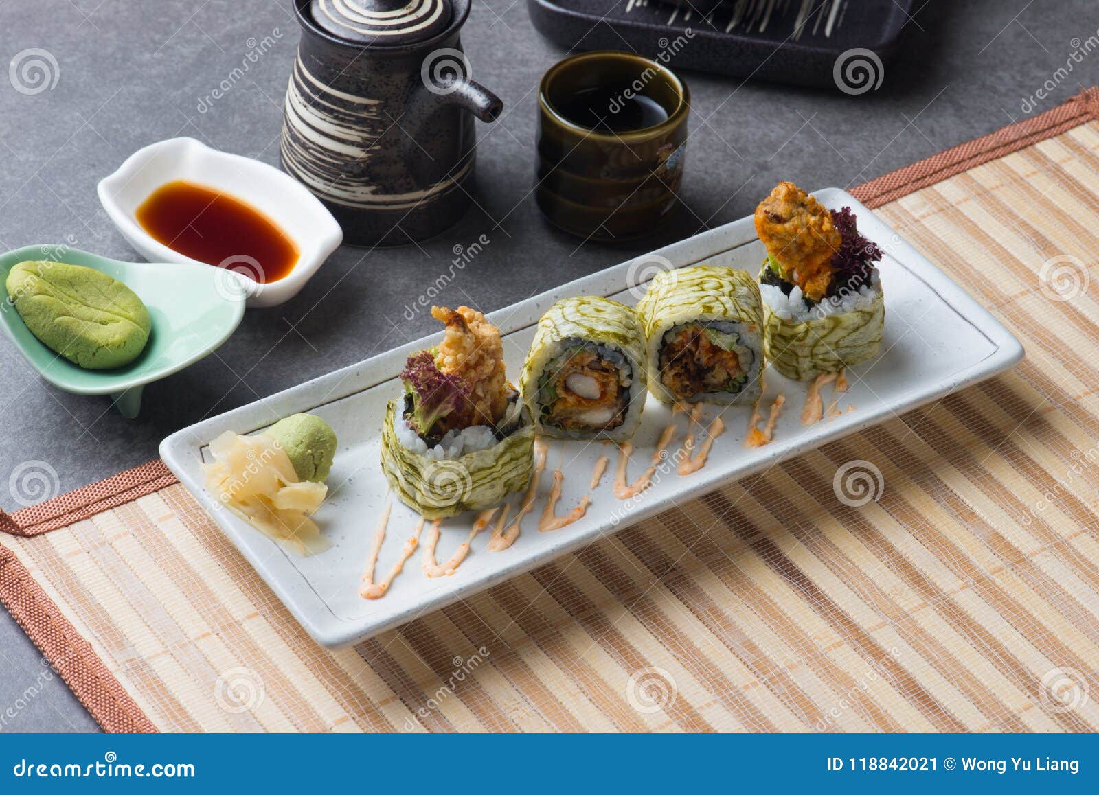 Soft shell crab roll sushi stock image. Image of freshness - 118842021