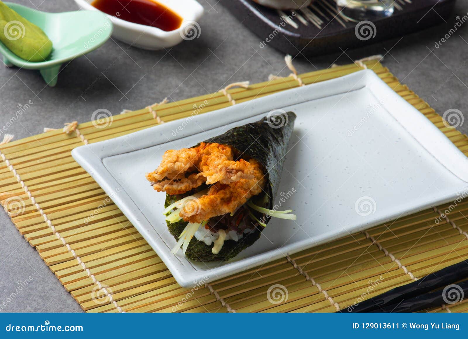 Soft shell crab temaki stock image. Image of dish, gourmet - 129013611