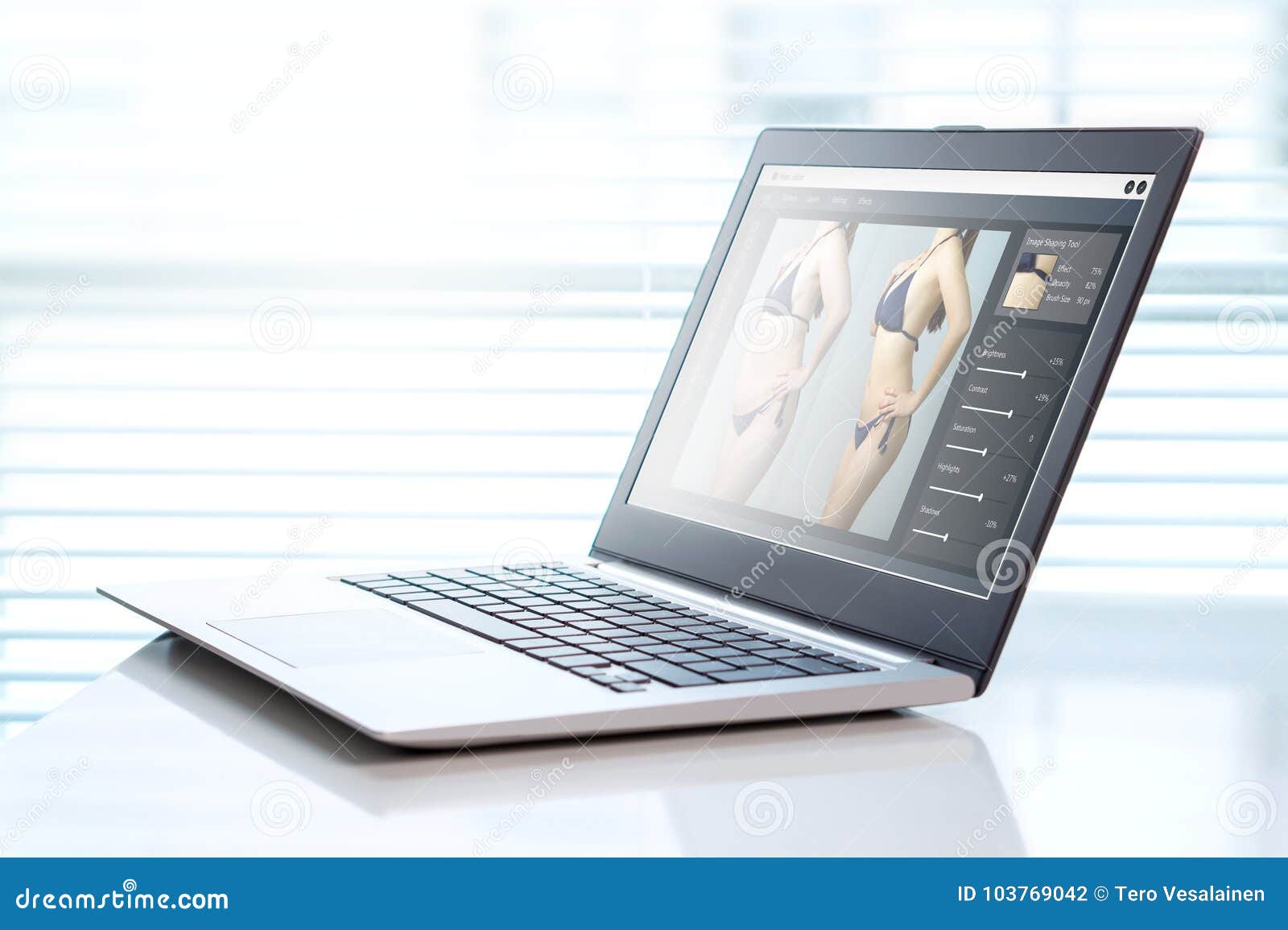 Software Di Manipolazione Di Immagine in Un Computer Portatile in ...