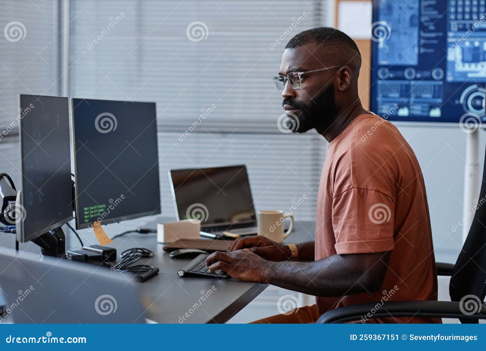 Software Engineer Using Computers Stock Image - Image of career, desk ...