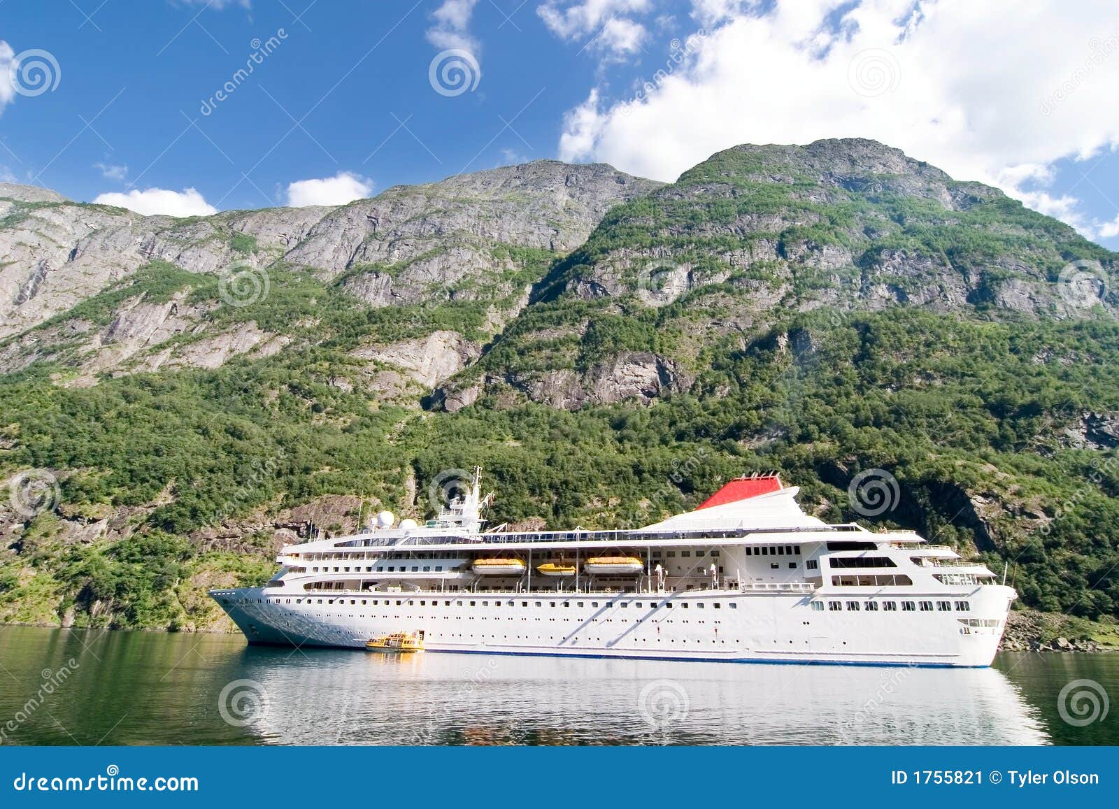 Sognefjord Norway Cruise stock image. Image of norway - 1755821