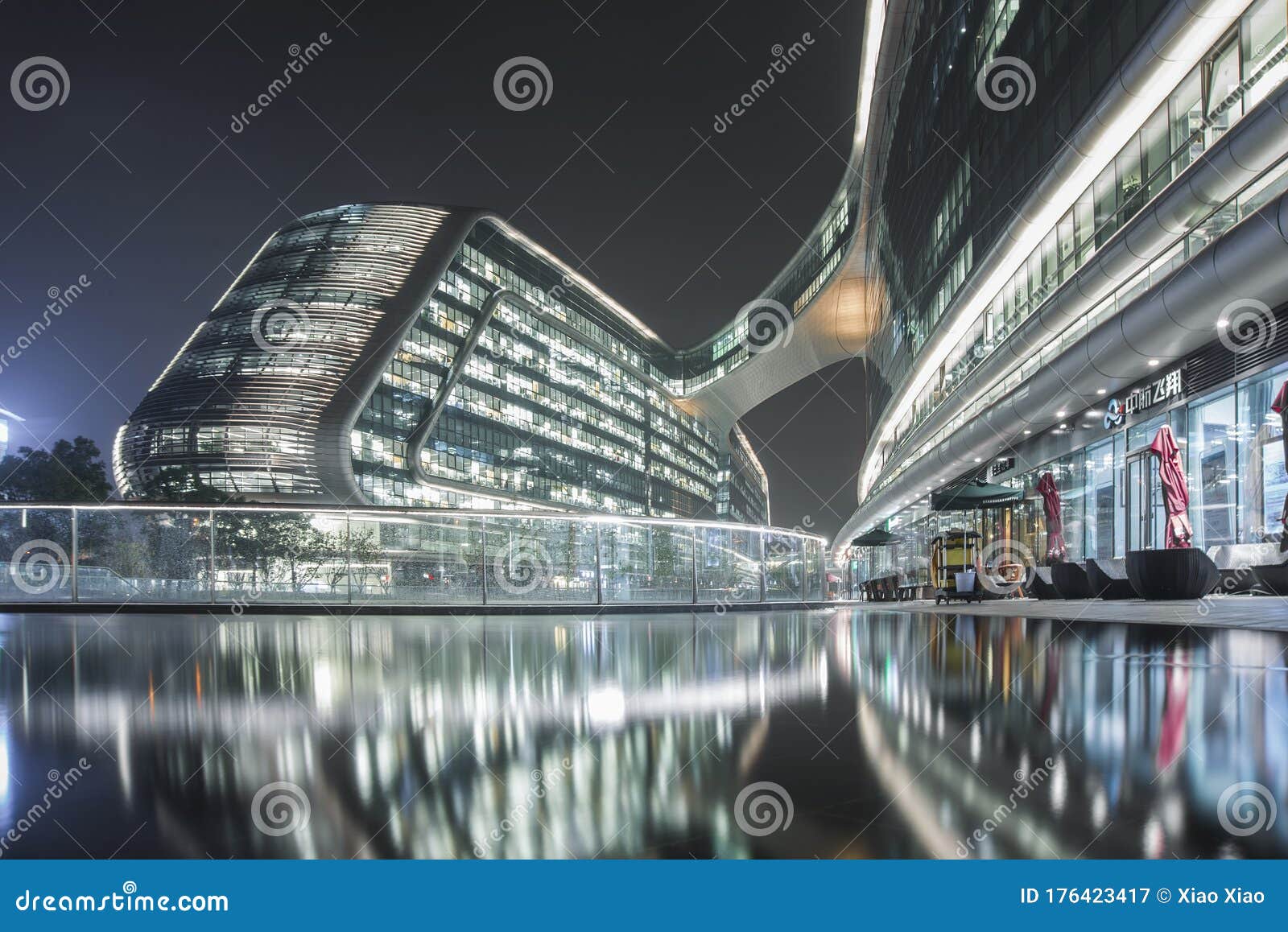 Soho Building editorial photography. Image of skyline - 176423417