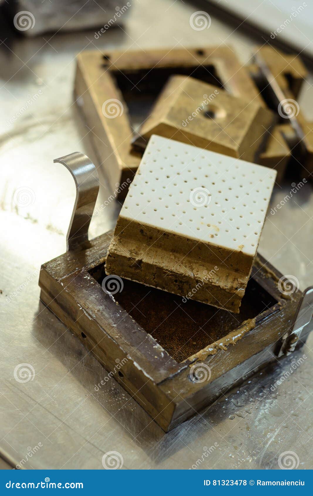 Soil Sample Tested in a Direct Shear Box for Failure Ressistance Stock ...