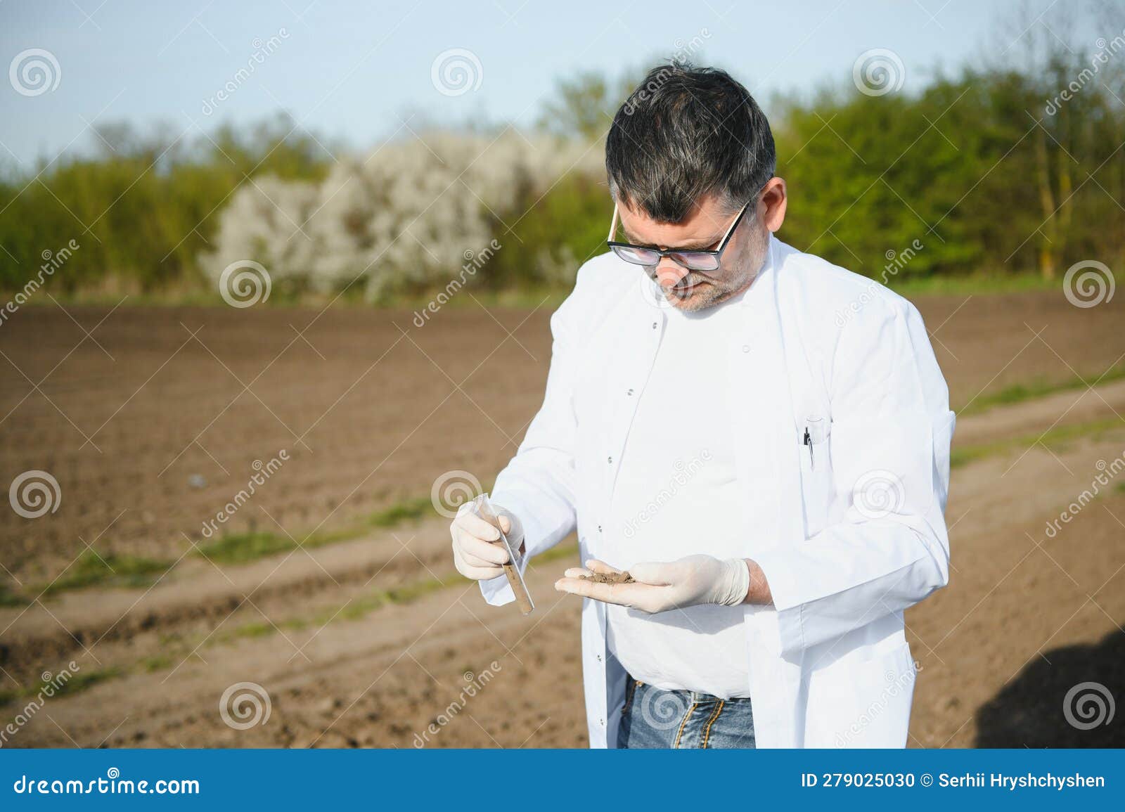 Soil Sampling. Agronomist Taking Sample with Soil Probe Sampler Stock ...