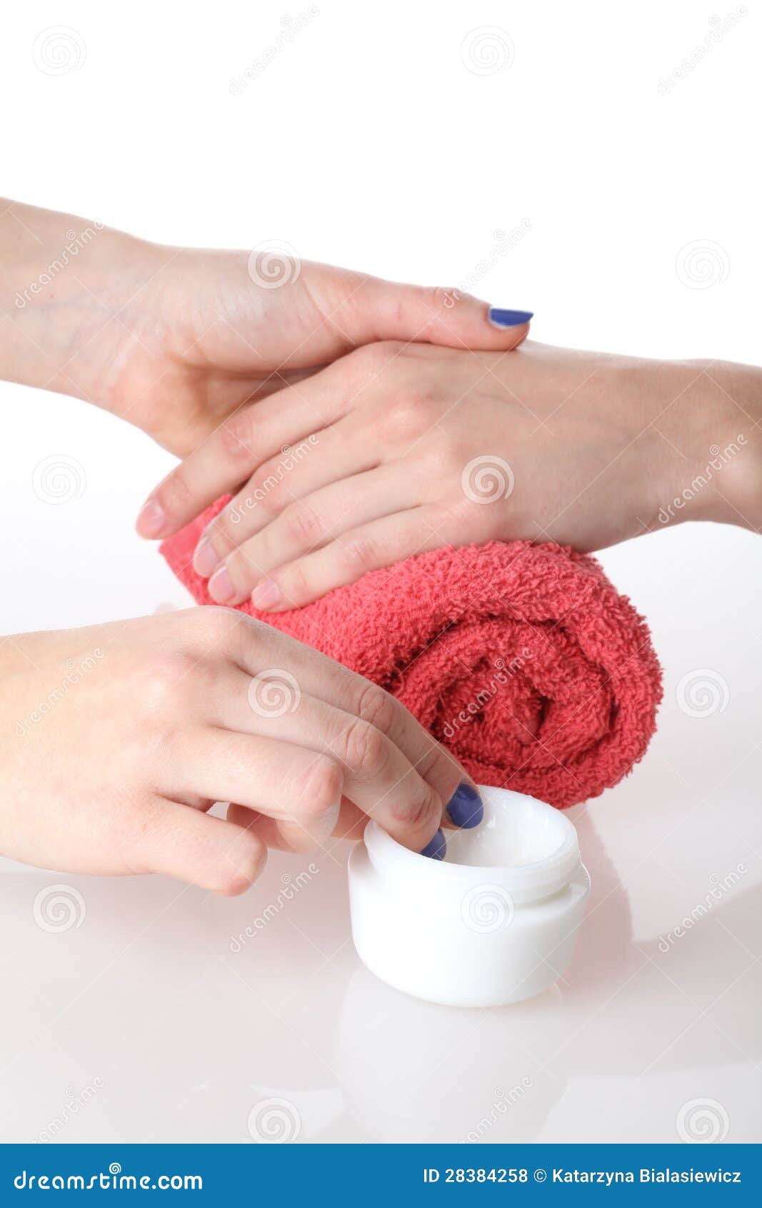 Soin de mains photo stock. Image du mains, conteneur - 28384258