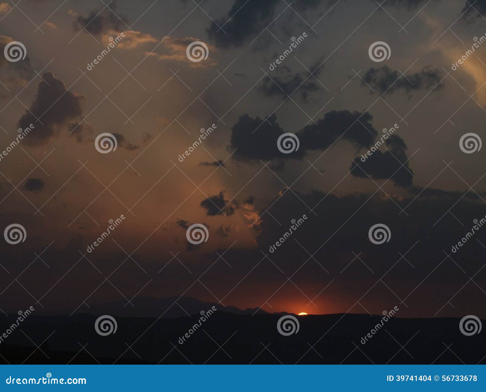 Sol poniente foto de archivo. Imagen de color, agradable - 39741404