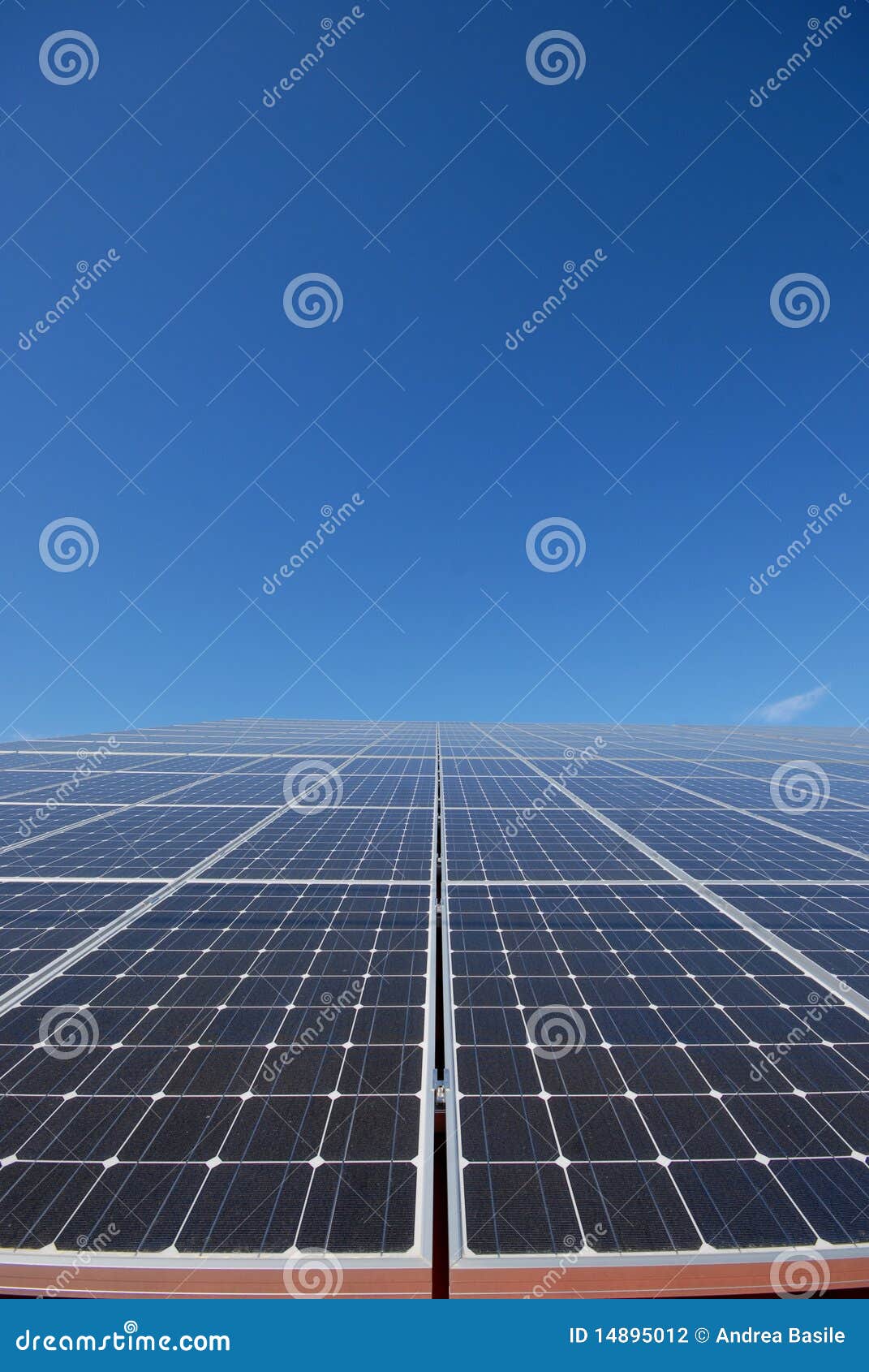 Sol- system arkivfoto. Bild av elektriskt, systemet, cell - 14895012