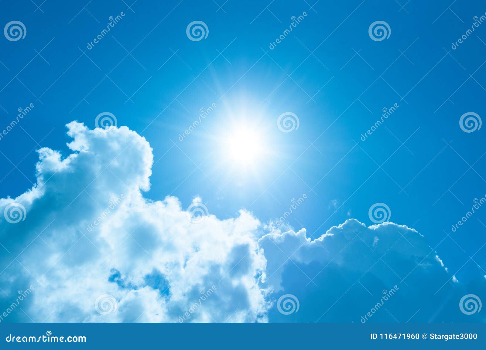 Sol Y Nubes Y Cielos Azules Foto de archivo - Imagen de ciencia, solar ...