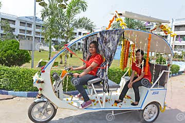 Solar Auto Rickshaw editorial image. Image of emmision - 57519170