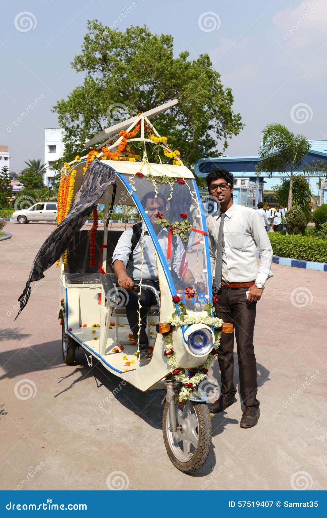 Solar Auto Rickshaw editorial photography. Image of exclusive - 57519407