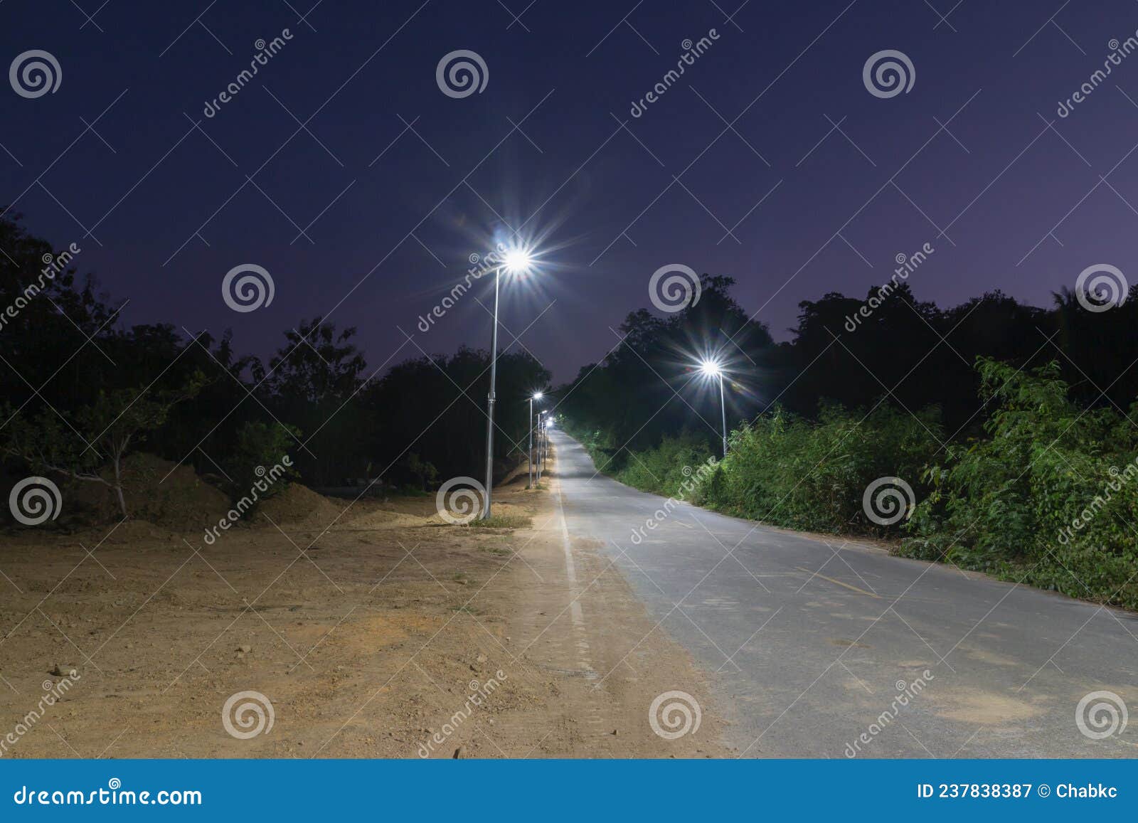 Solar cell street light . stock image. Image of bulb - 237838387