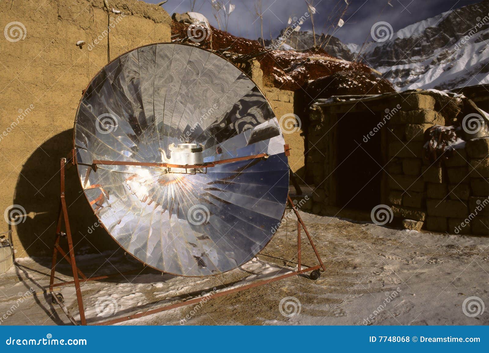 Solar cooker stock photo. Image of energy, object, zanskar - 7748068