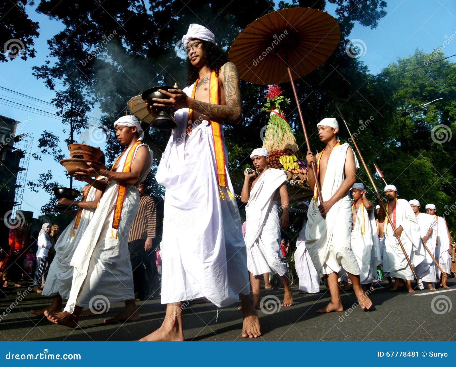 Solar eclipse editorial photo. Image of welcoming, bring - 67778481
