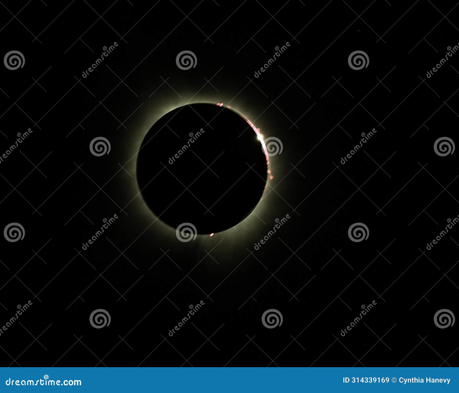 Solar eclipse ring stock image. Image of missouri, small - 314339169