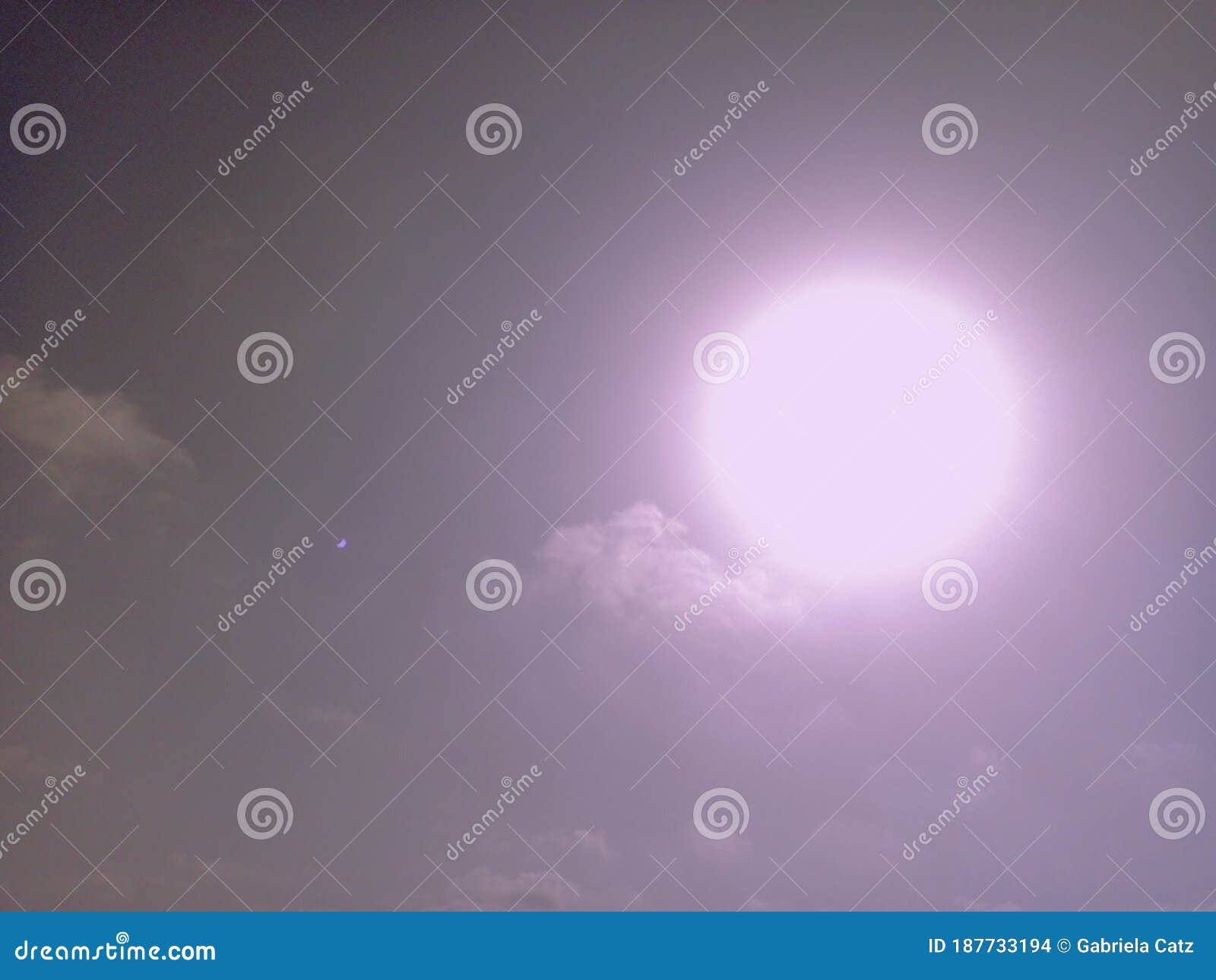Solar Eclipse in Summer Day Stock Photo - Image of line, moon: 187733194