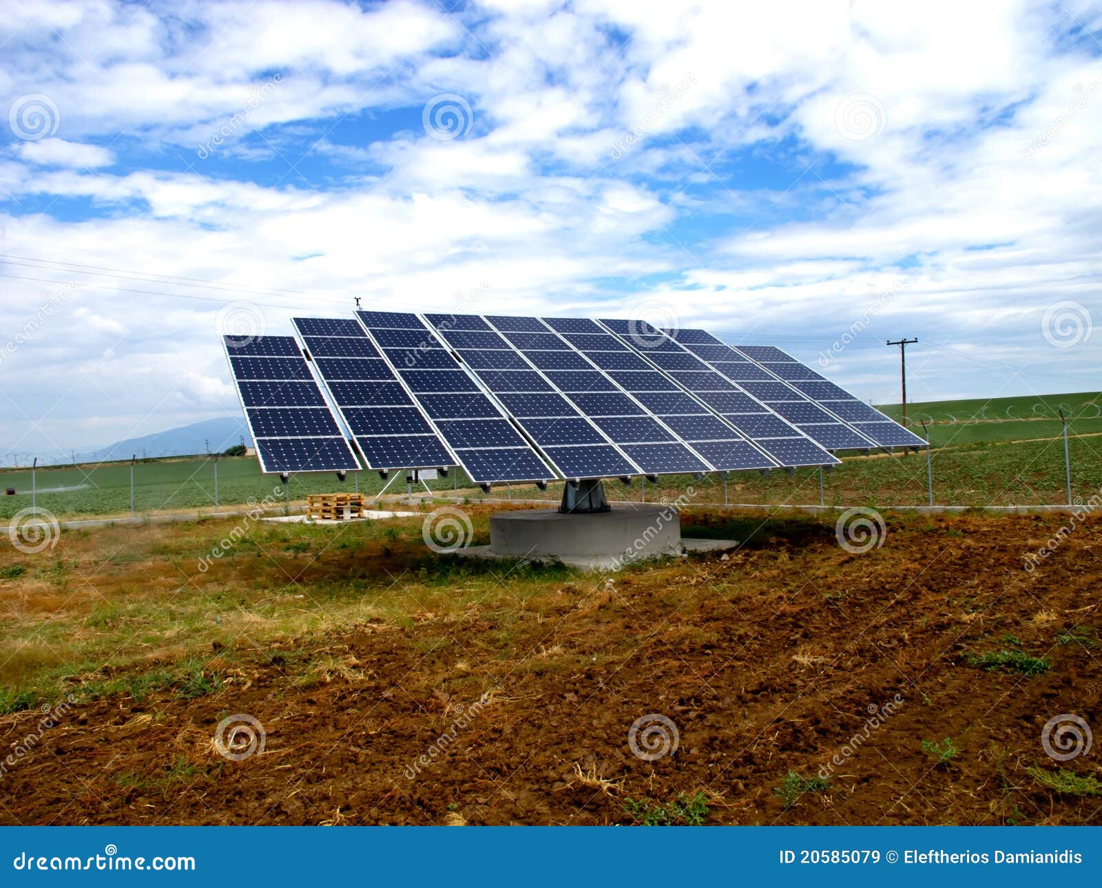 Solar pannels stock image. Image of house, earth, hightech - 20585079