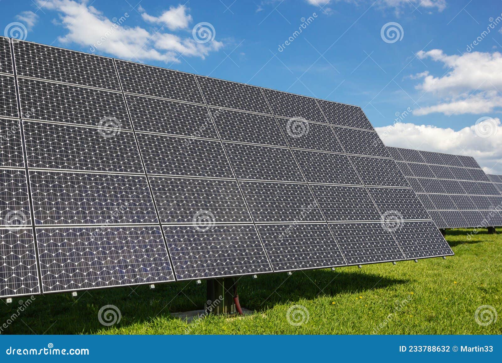 Solaranlage stockfoto. Bild von himmel, umgebung, zelle - 233788632