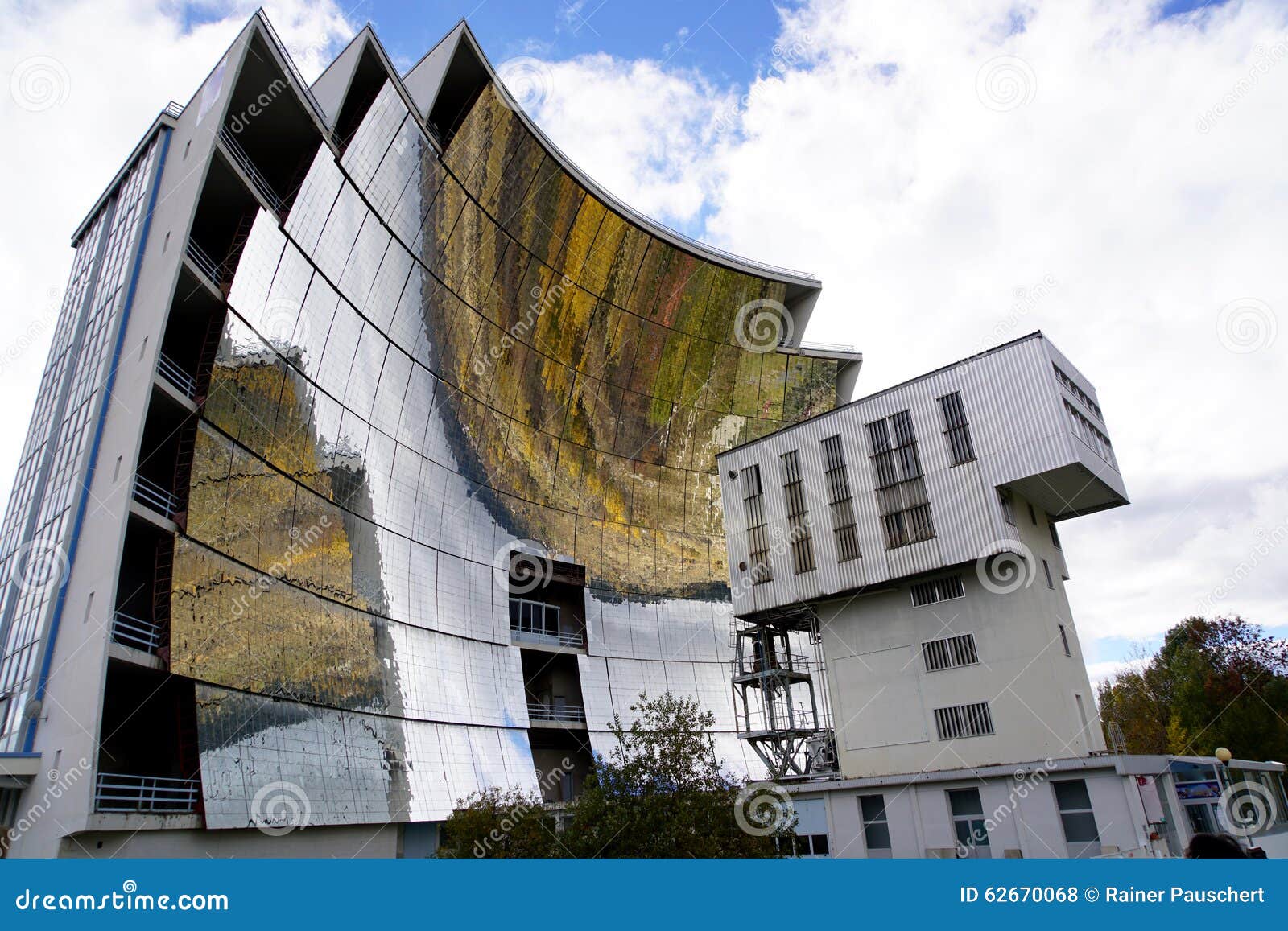 Solarofen von Font Romeu stockfoto. Bild von ofen, frankreich - 62670068
