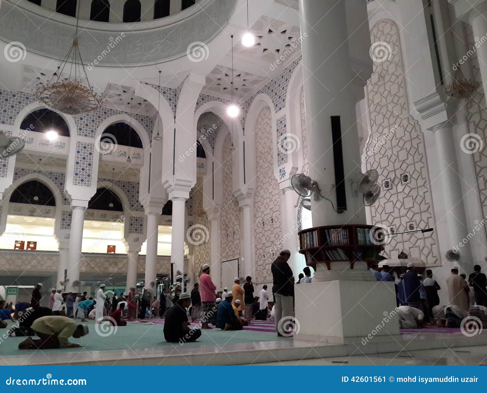 Solath editorial photo. Image of prayer, mosque, kuantan - 42601561