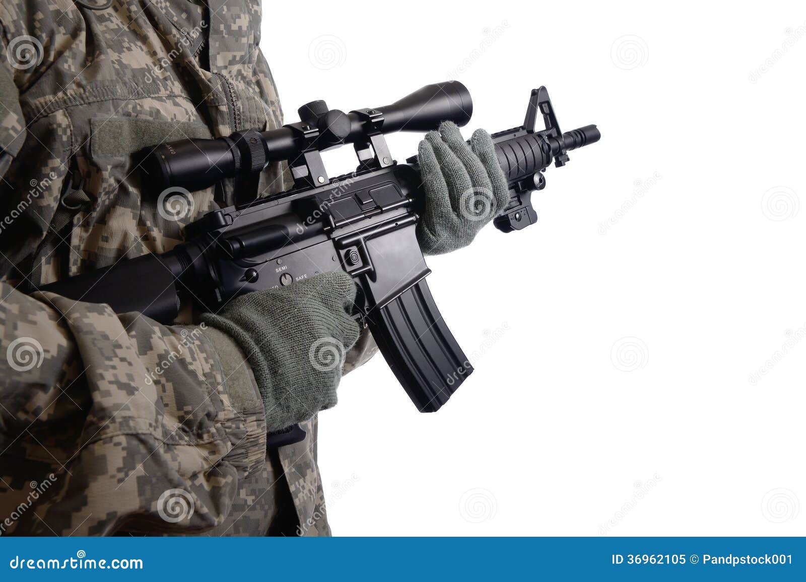 Soldado com rifle de 4M. imagem de stock. Imagem de injetor - 36962105