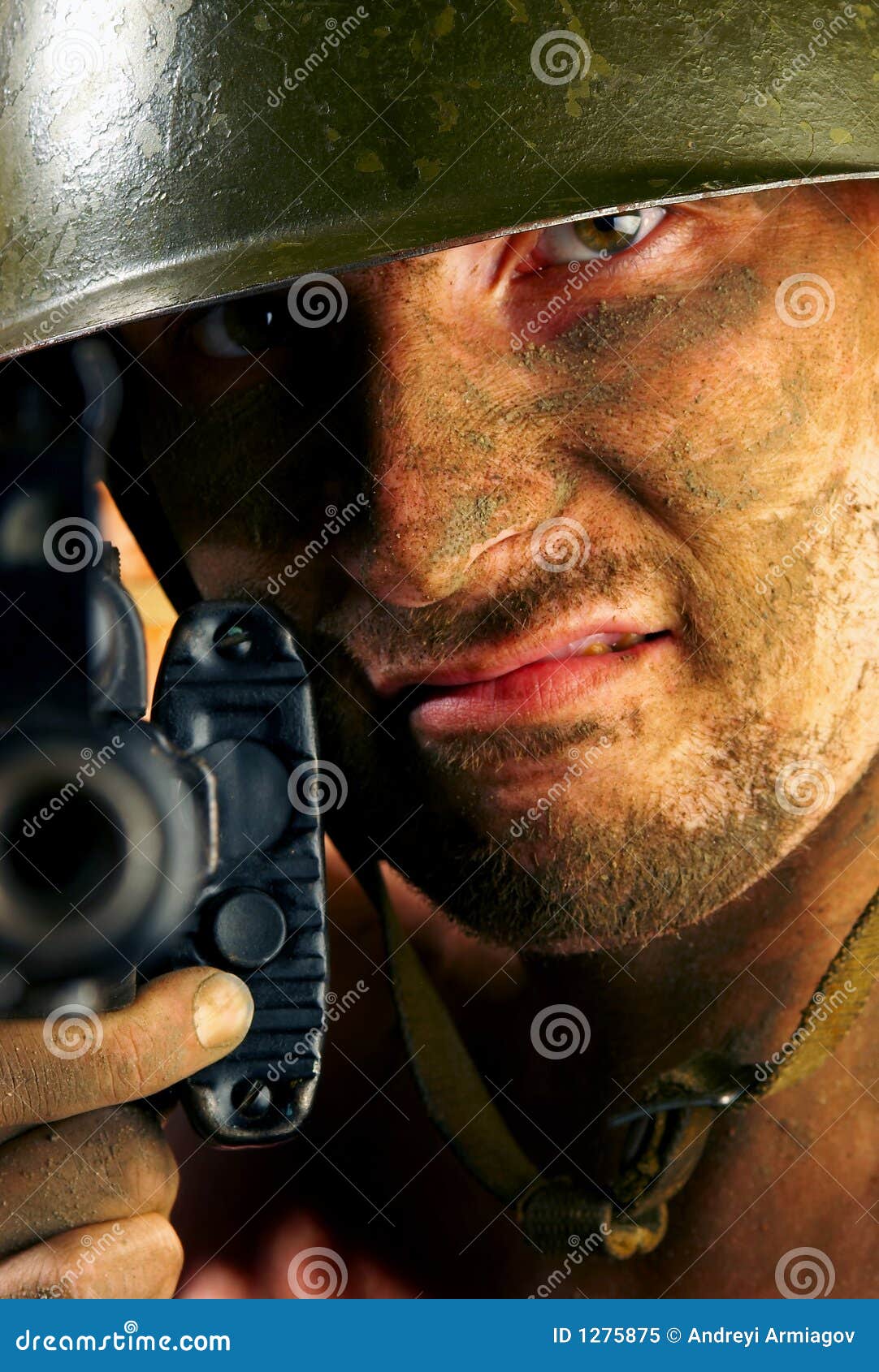 Soldat image stock. Image du service, fente, officier - 1275875