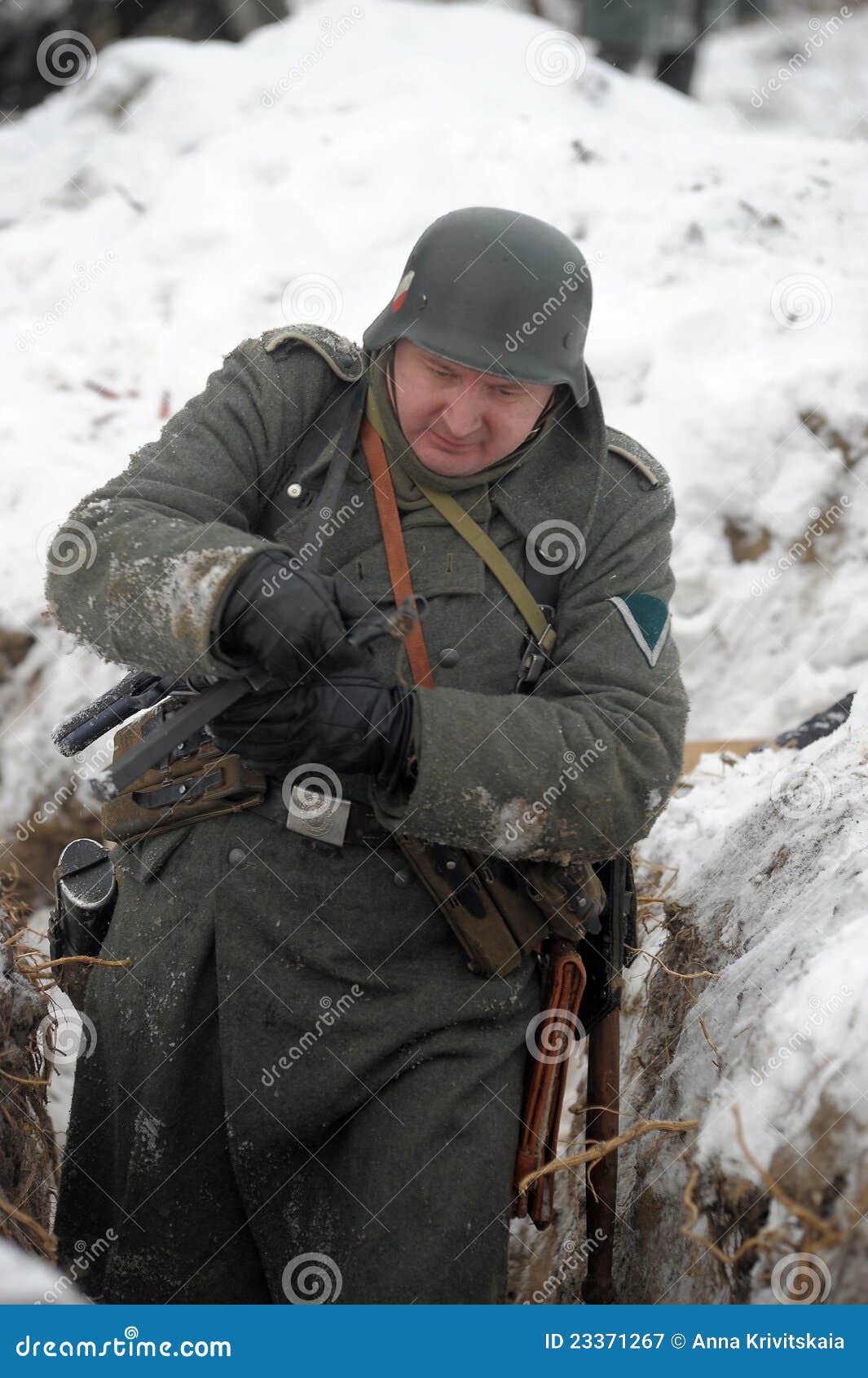 Soldat allemand de WW2 photographie éditorial. Image du film - 23371267