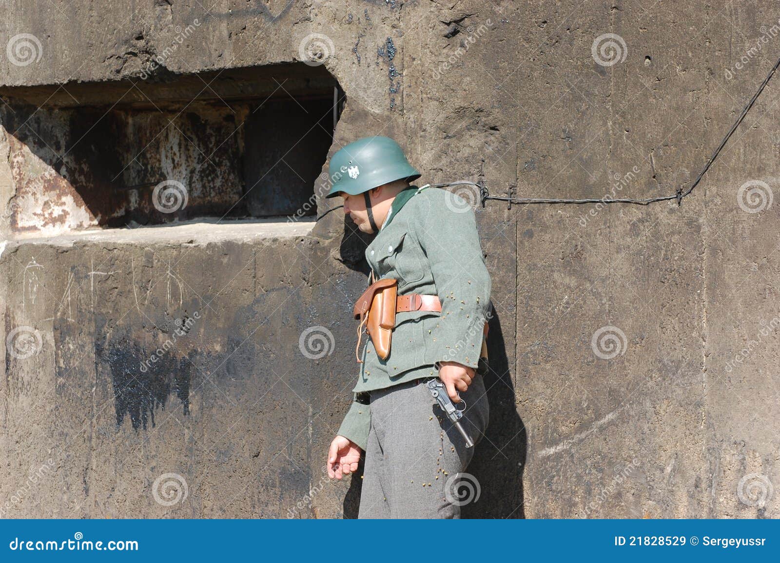 Soldato tedesco immagine stock. Immagine di fiamma, pericolo - 21828529