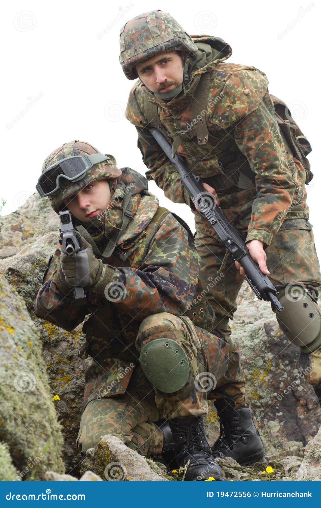 Soldats Dans Les Munitions Lourdes De Combat Photo stock - Image du ...