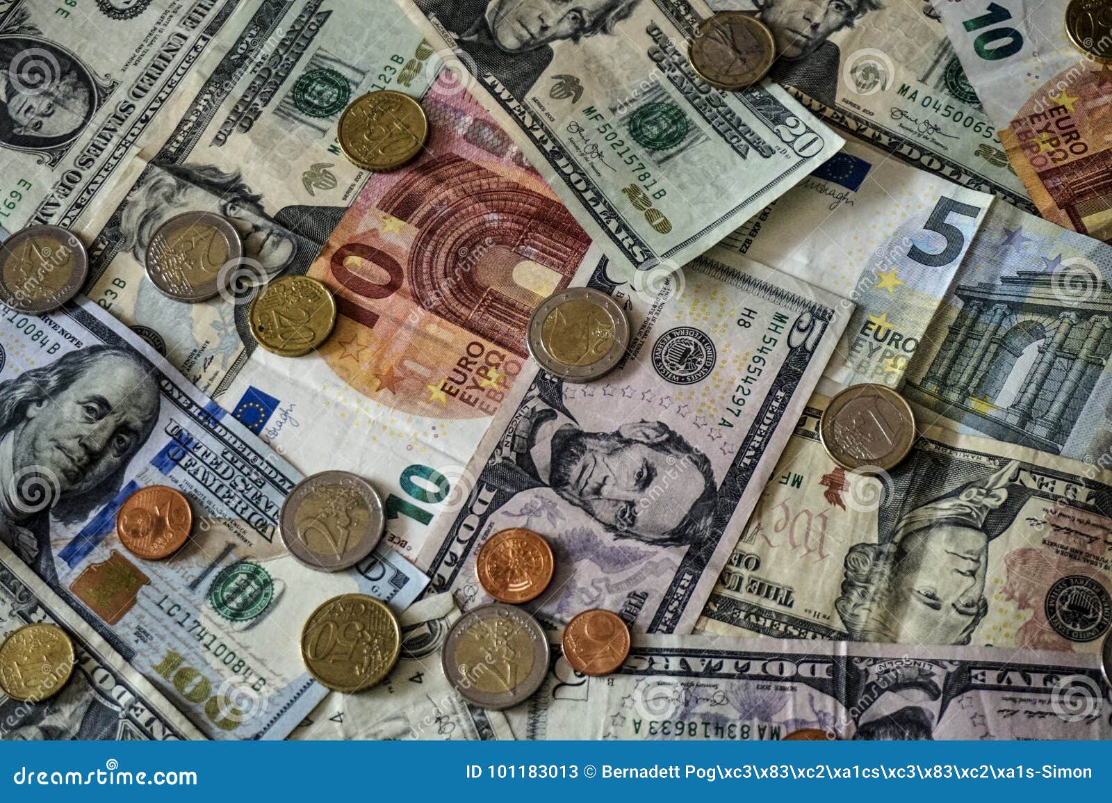 Soldi immagine stock. Immagine di dollaro, ricco, sfondo - 101183013