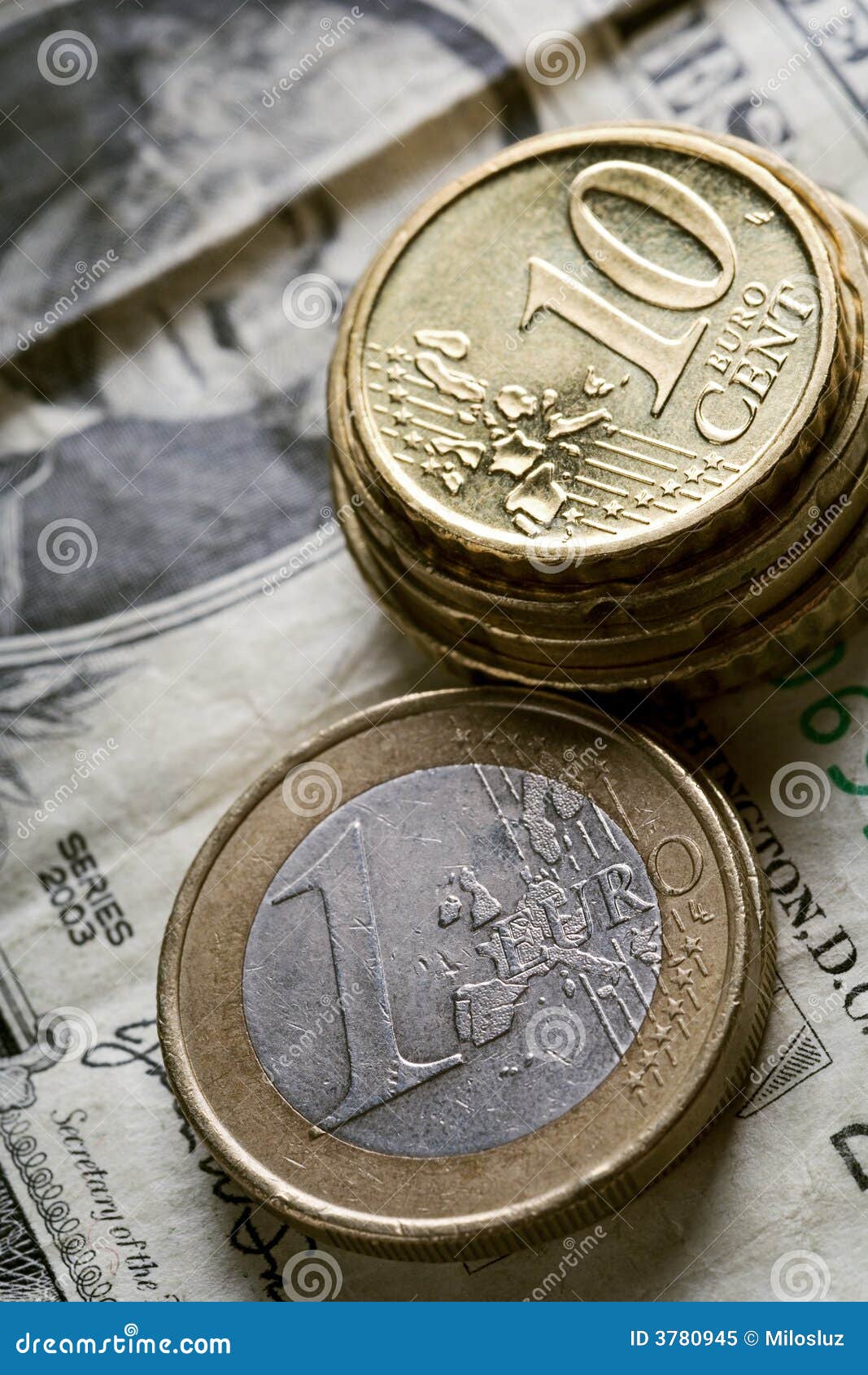 Soldi immagine stock. Immagine di banco, fondi, resistenza - 3780945