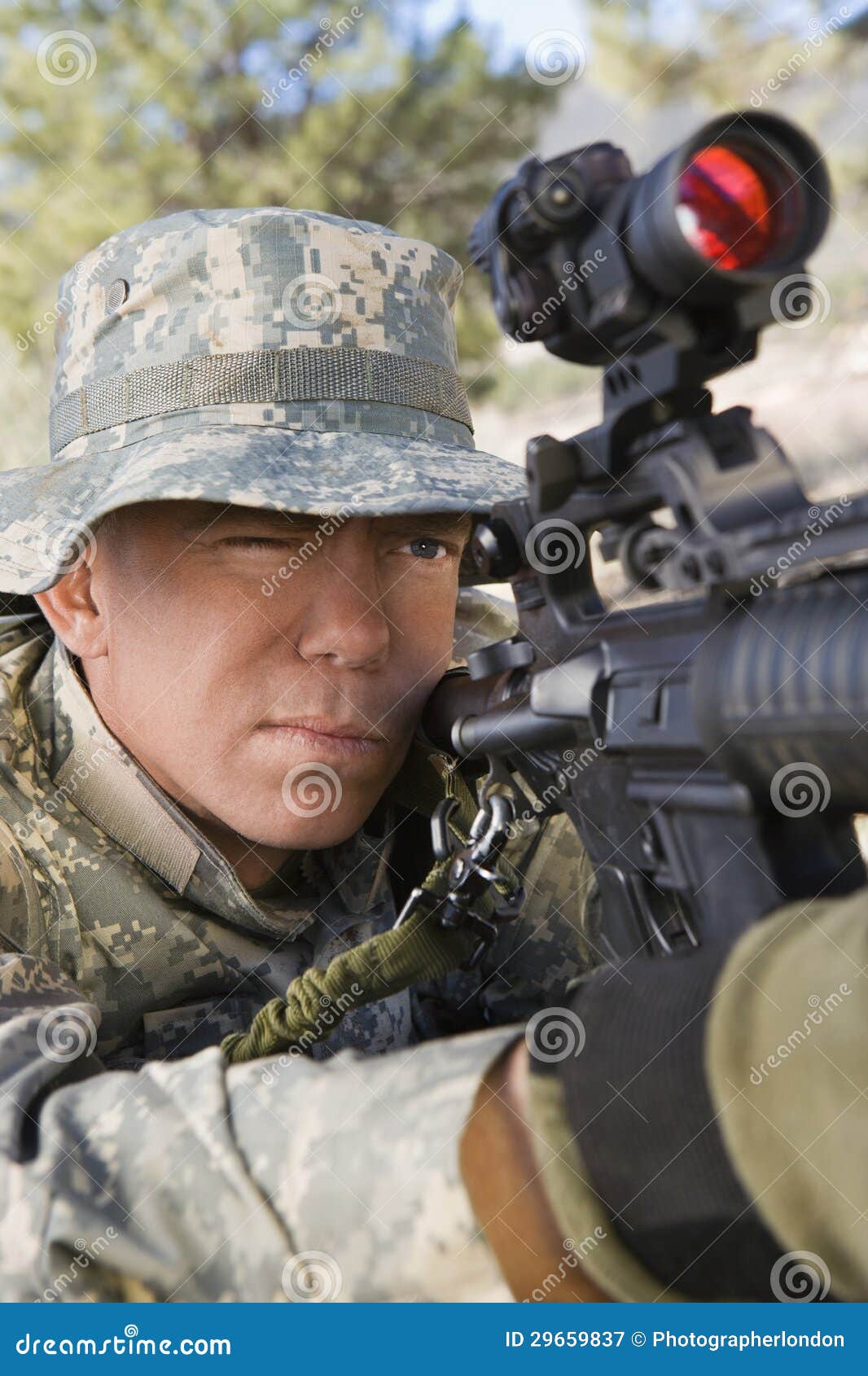 Soldier Aiming Machine Gun stock image. Image of caucasian - 29659837